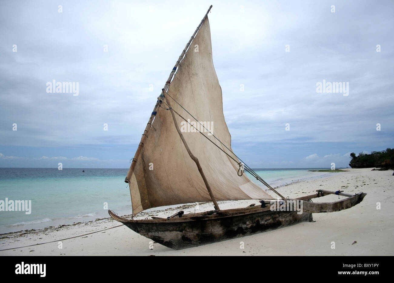 Dhau boot sansibar -Fotos und -Bildmaterial in hoher Auflösung – Alamy