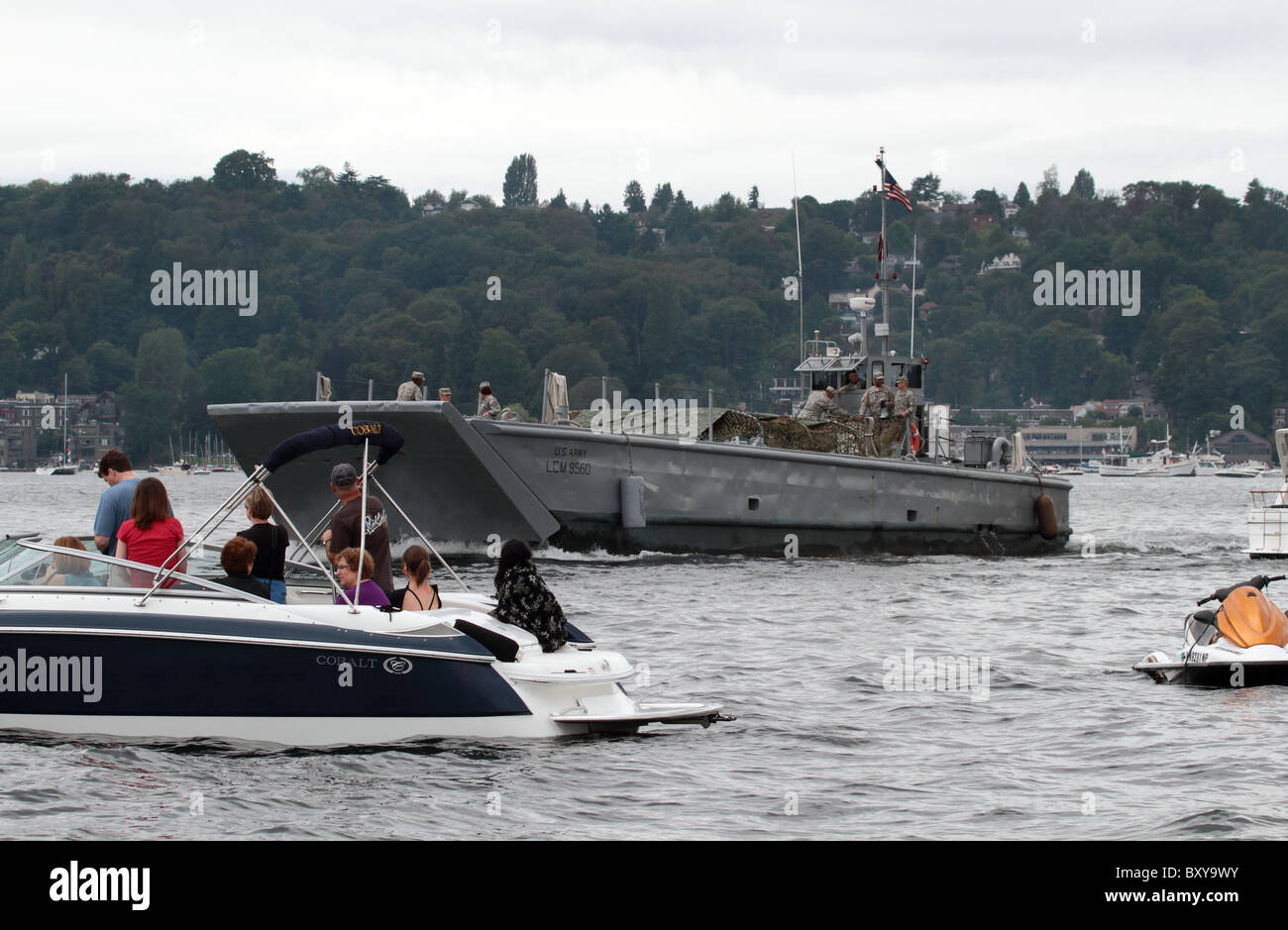 Army landing craft -Fotos und -Bildmaterial in hoher Auflösung – Alamy