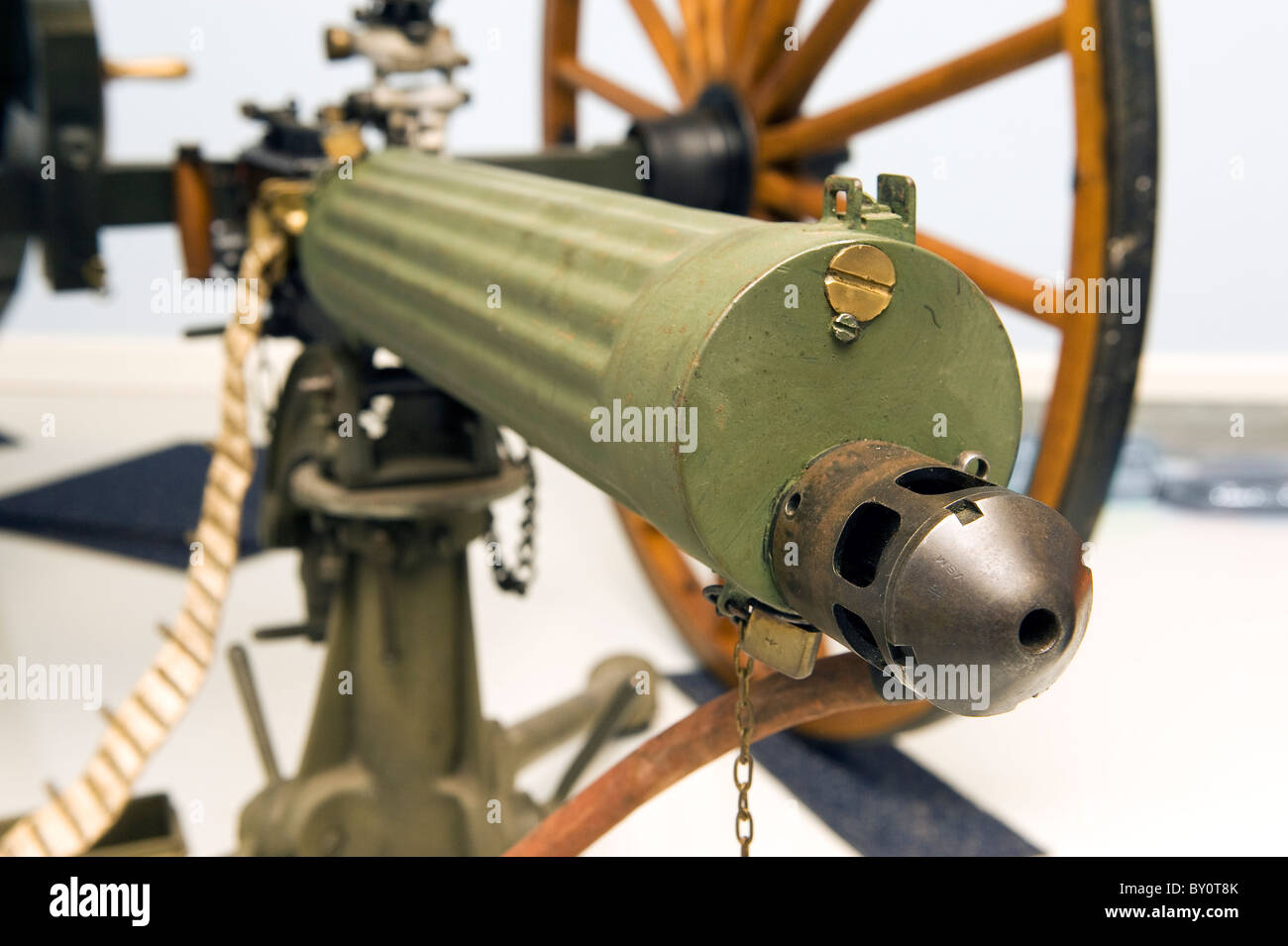 Vickers water cooled machine gun -Fotos und -Bildmaterial in hoher ...