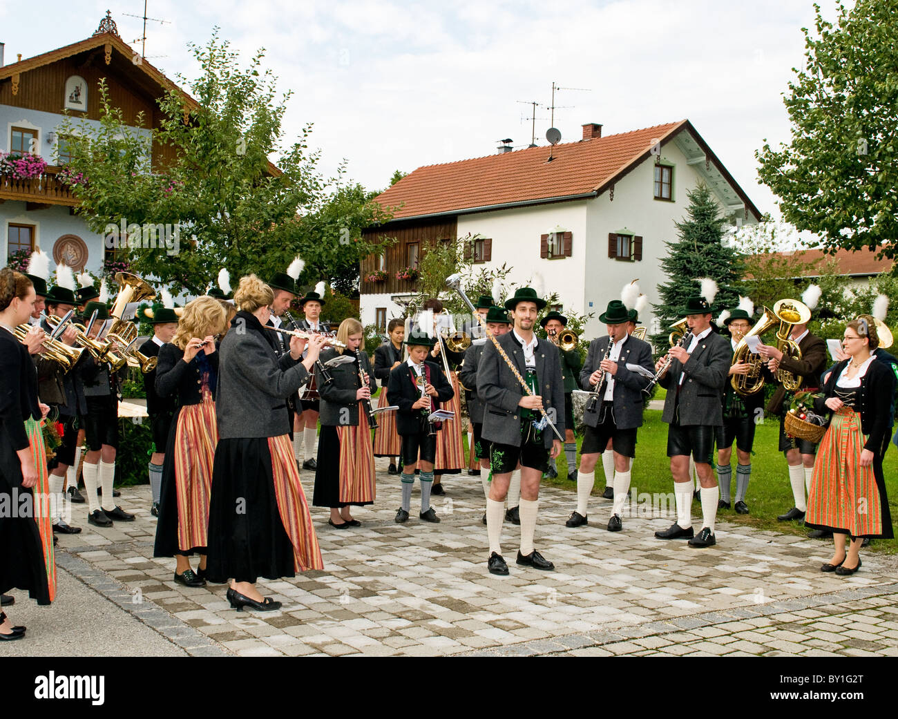Traditionelle Bayerische Volksmusik Stockfotos und -bilder Kaufen - Alamy