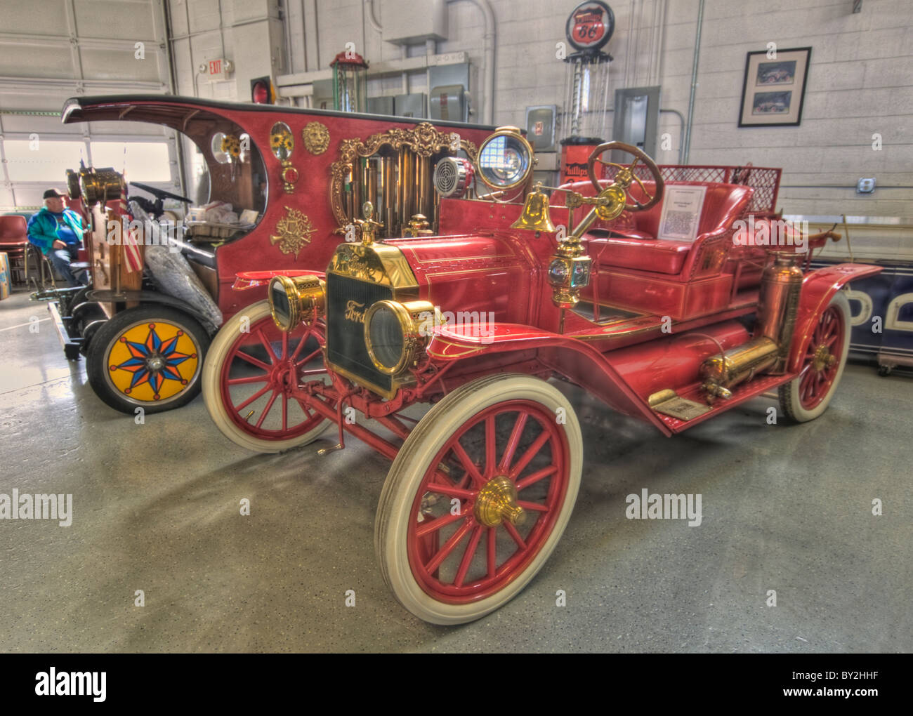 1910 Ford Modell T Fire Truck & Equipment mit einem Circa 1906 Calliope ...