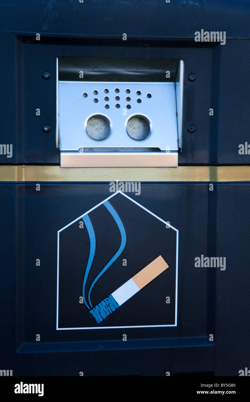 Raucher uk -Fotos und -Bildmaterial in hoher Auflösung – Alamy