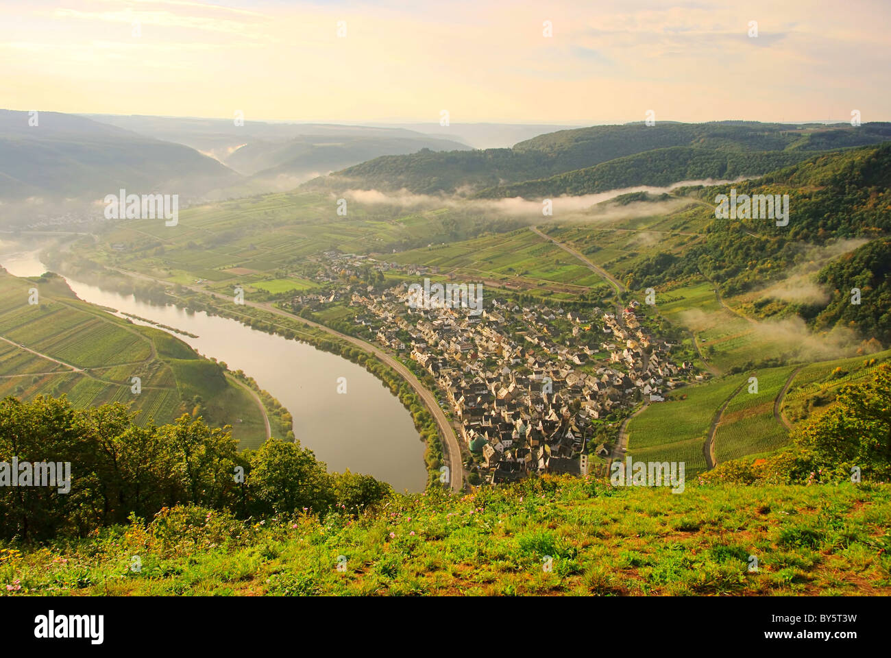 Bremm mosel -Fotos und -Bildmaterial in hoher Auflösung – Alamy
