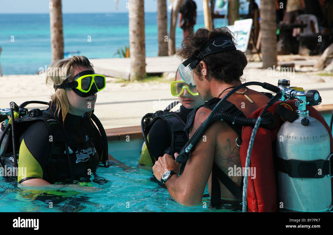 Scuba diving lessons -Fotos und -Bildmaterial in hoher Auflösung – Alamy
