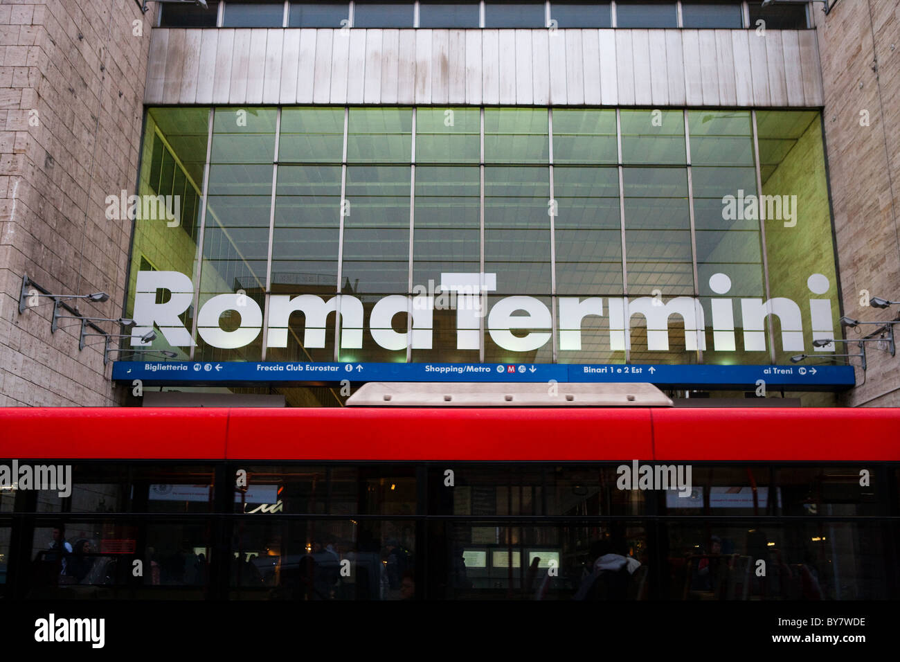 Stazione termini roma italia -Fotos und -Bildmaterial in hoher ...