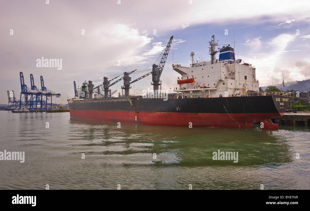 Wunderbar Hafen Am Panamakanal Ratsel Ebenbild
