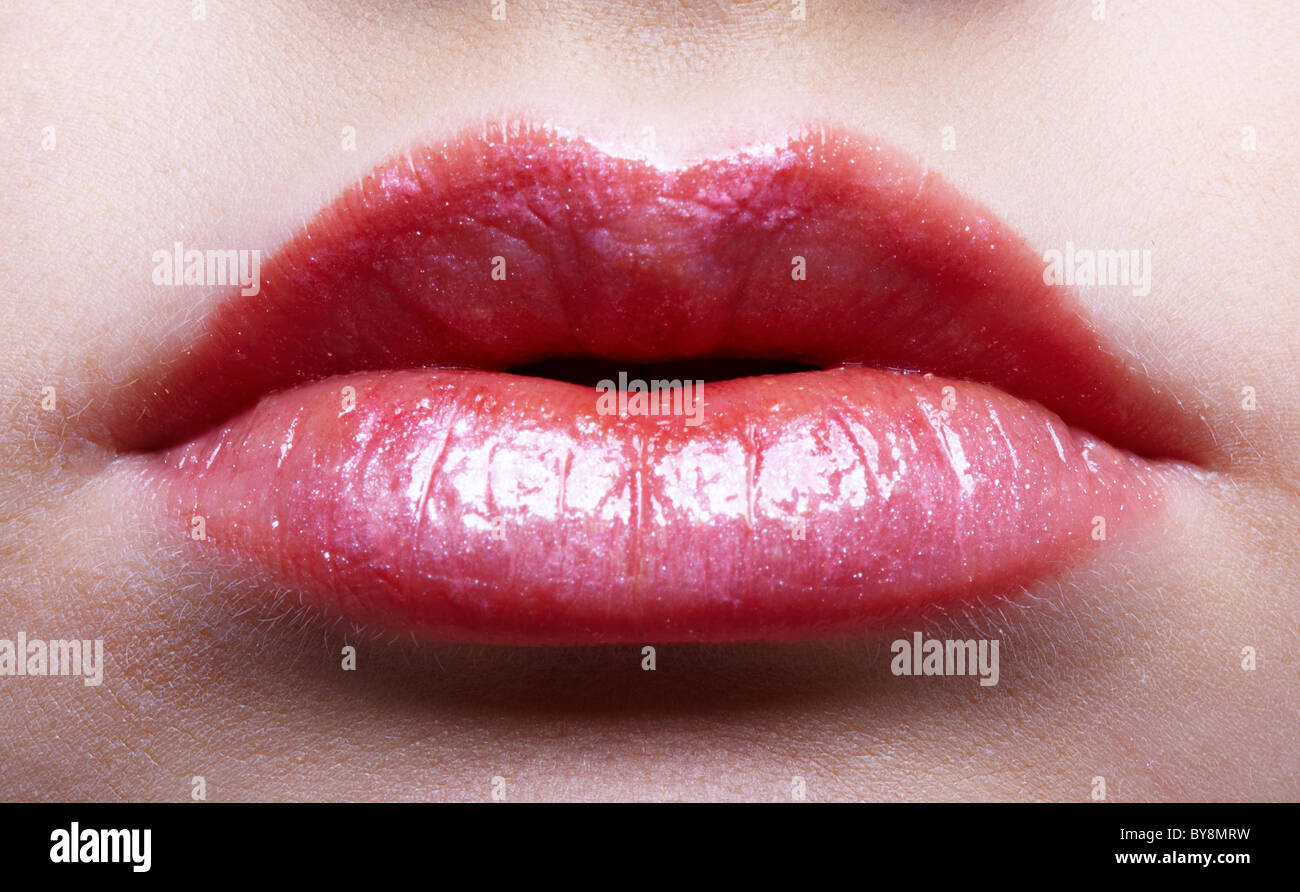 Kuss lippen -Fotos und -Bildmaterial in hoher Auflösung – Alamy