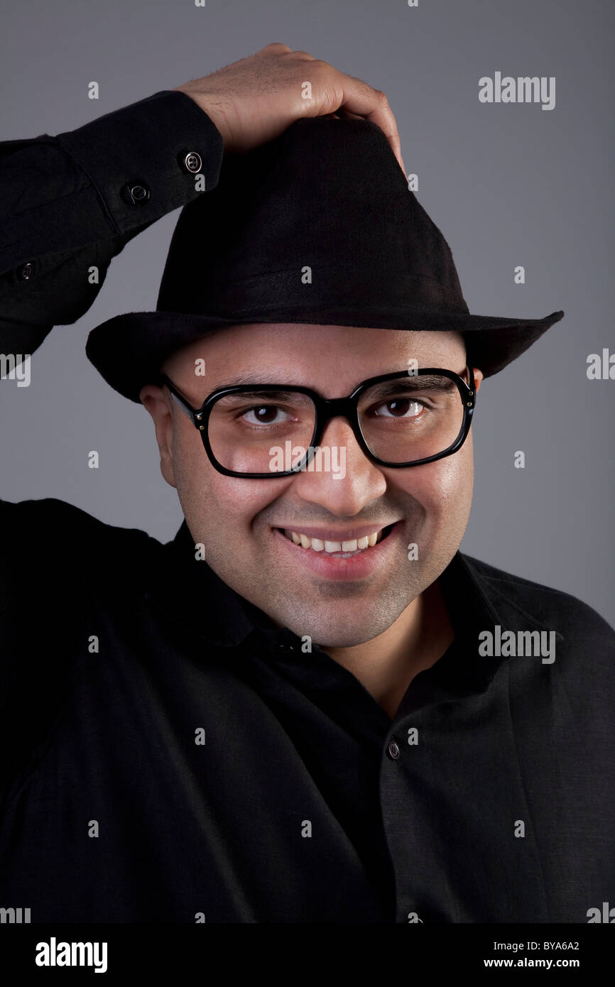 Bild mann mit hut -Fotos und -Bildmaterial in hoher Auflösung – Alamy