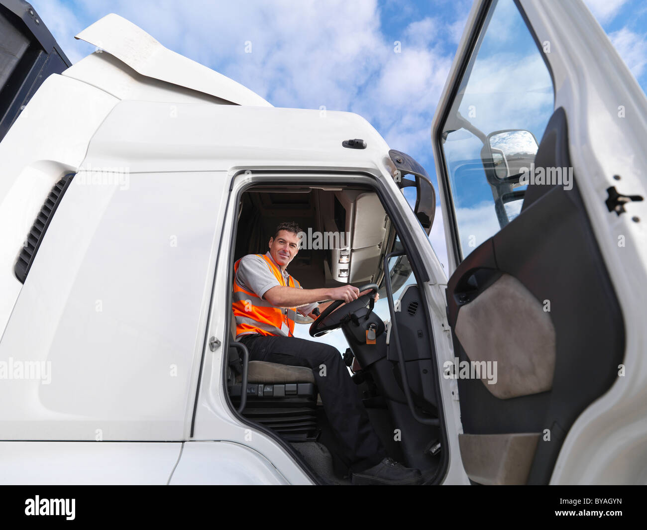Lkw Fahrer Stockfotos Und Bilder Kaufen Alamy