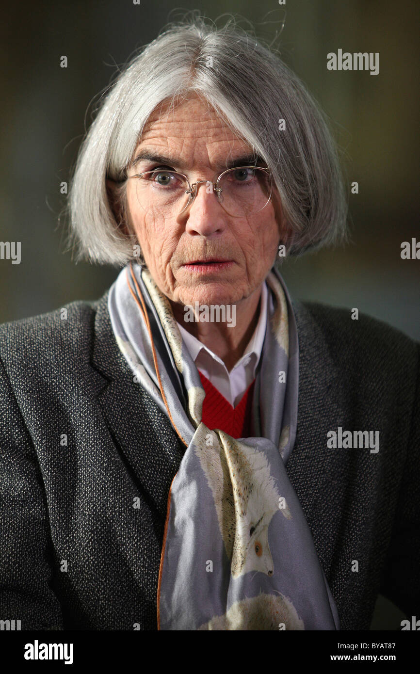 Leon ernst -Fotos und -Bildmaterial in hoher Auflösung – Alamy