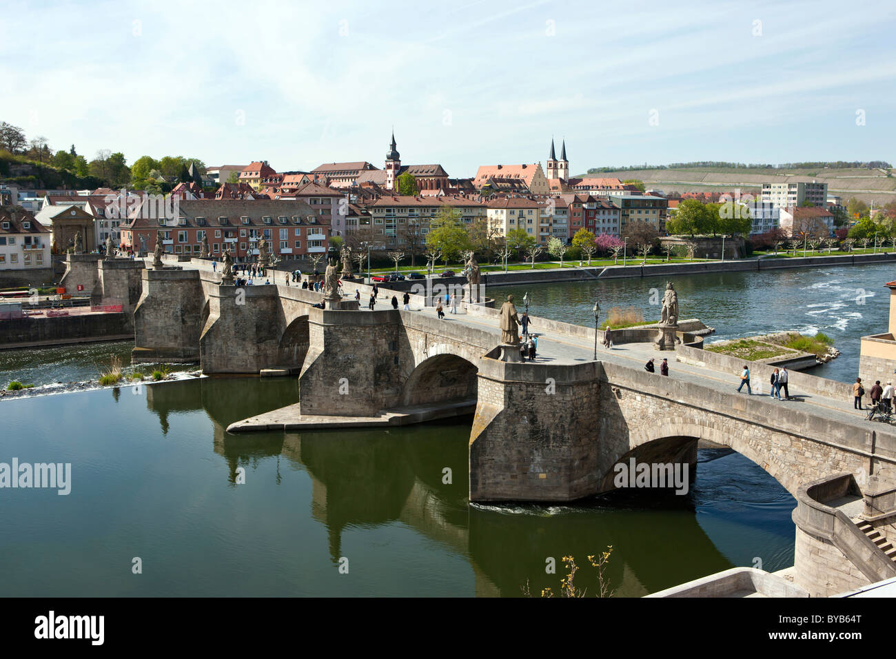 Alte Mainbruecke Main Fluss Brücke, Würzburg, Bayern, Deutschland ...