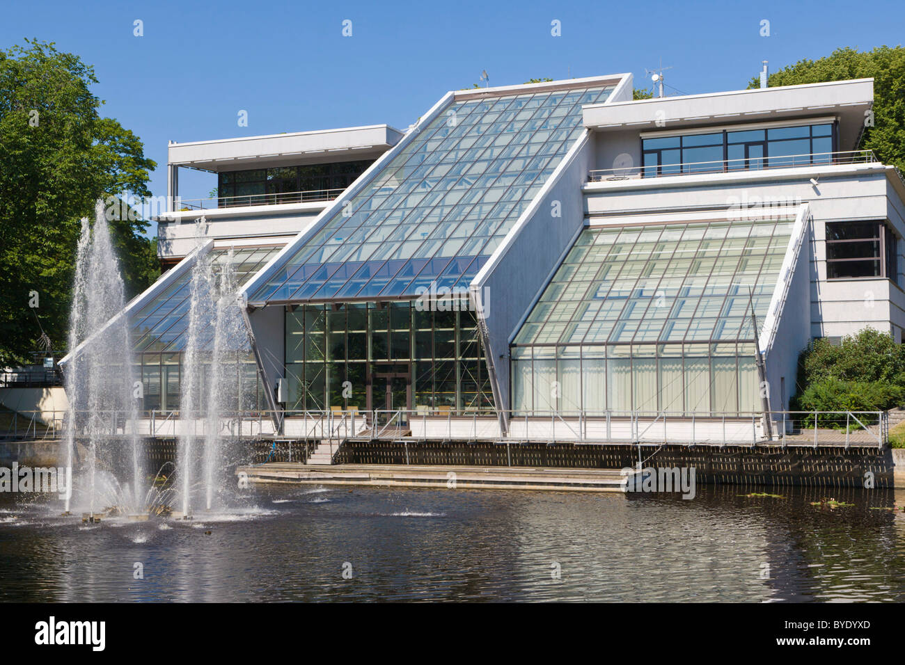Kronvalda park -Fotos und -Bildmaterial in hoher Auflösung – Alamy