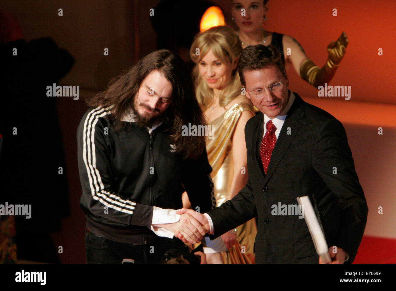 Jonathan Meese, seine Freundin, Meret Becker, Guido Westerwelle, bei ...