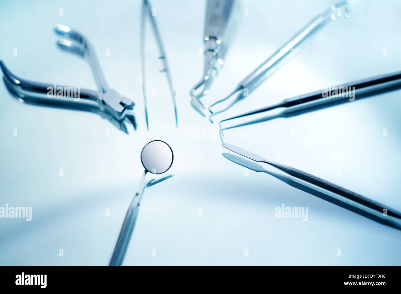 Zahnarzt Instrumente Stockfotos und -bilder Kaufen - Alamy
