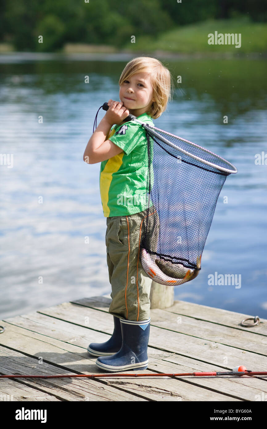 Netz voller fische -Fotos und -Bildmaterial in hoher Auflösung – Alamy