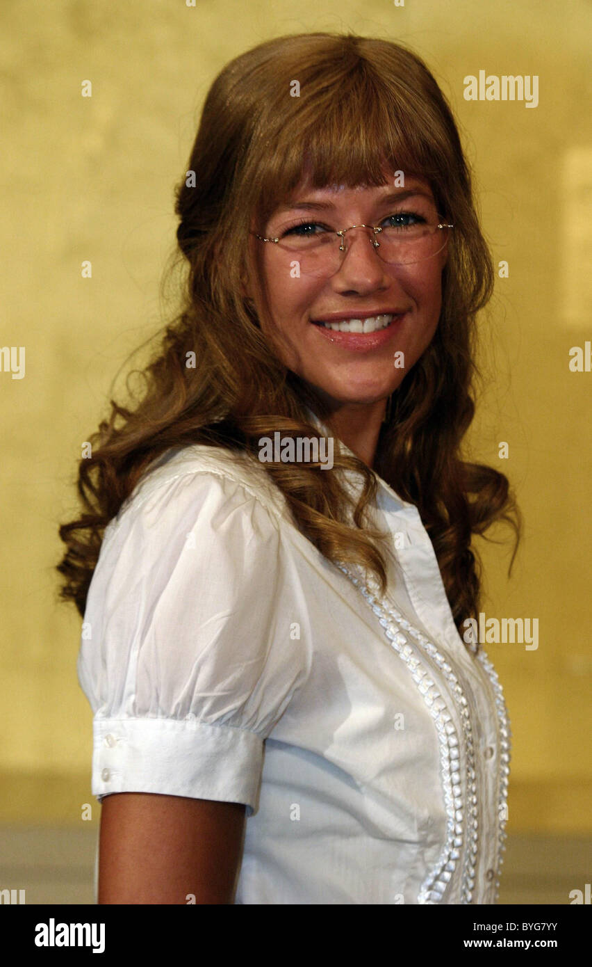 Alexandra neldel photocall 500th episode -Fotos und -Bildmaterial in ...