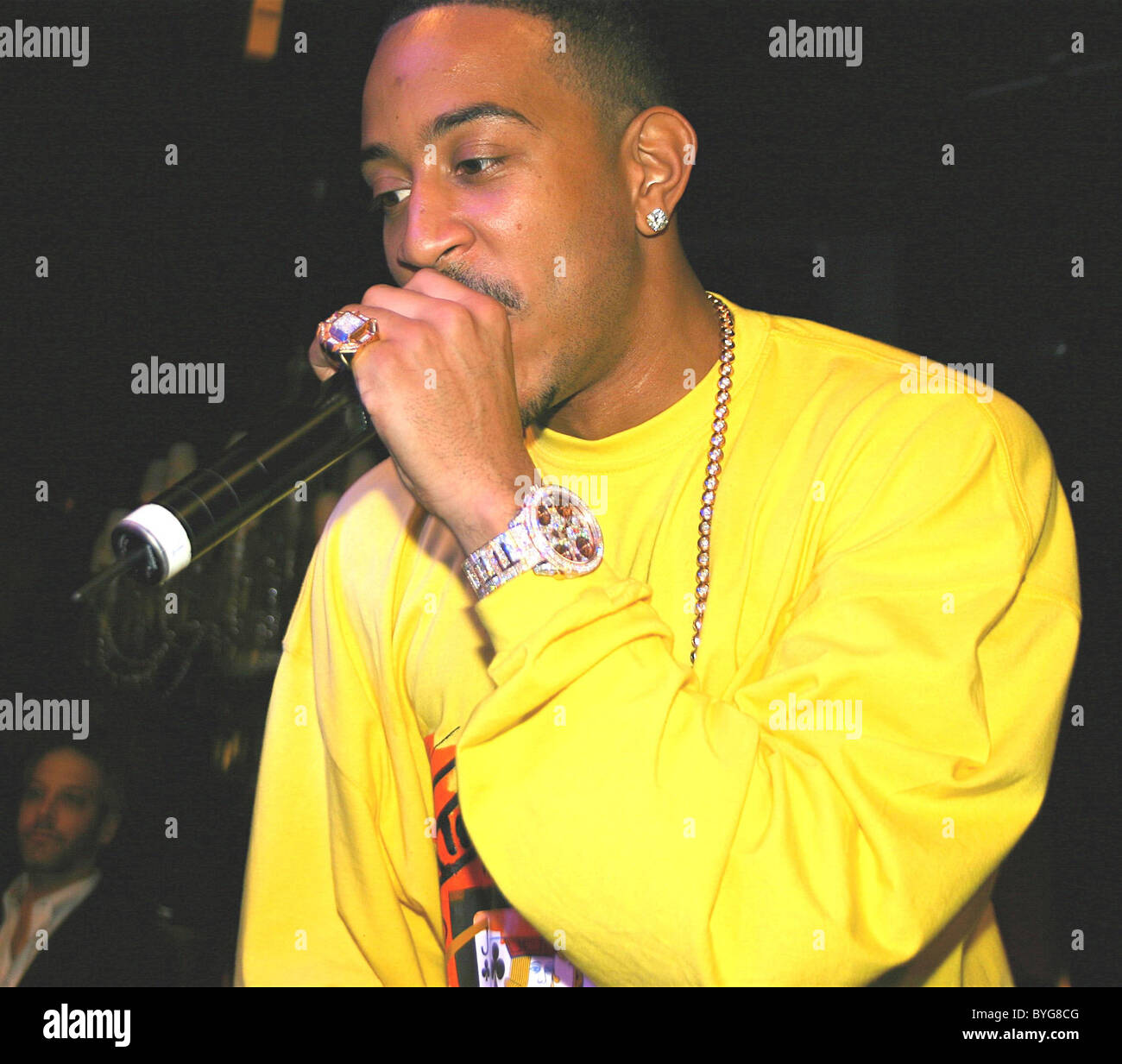 Rapper Ludacris Paris Hilton feiert ihren Geburtstag im Körper Englisch ...