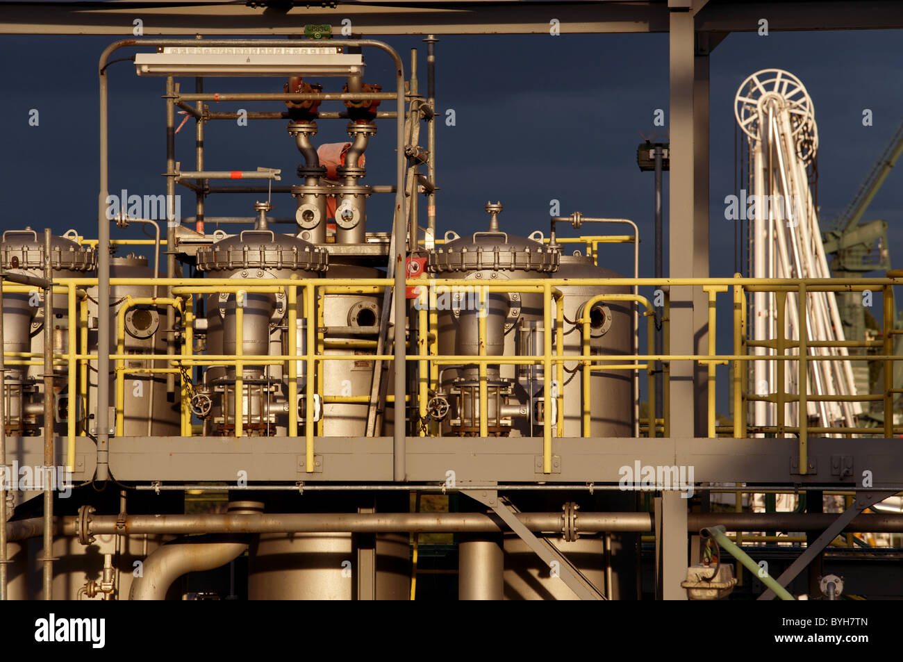 Royal dutch shell terminal -Fotos und -Bildmaterial in hoher Auflösung ...