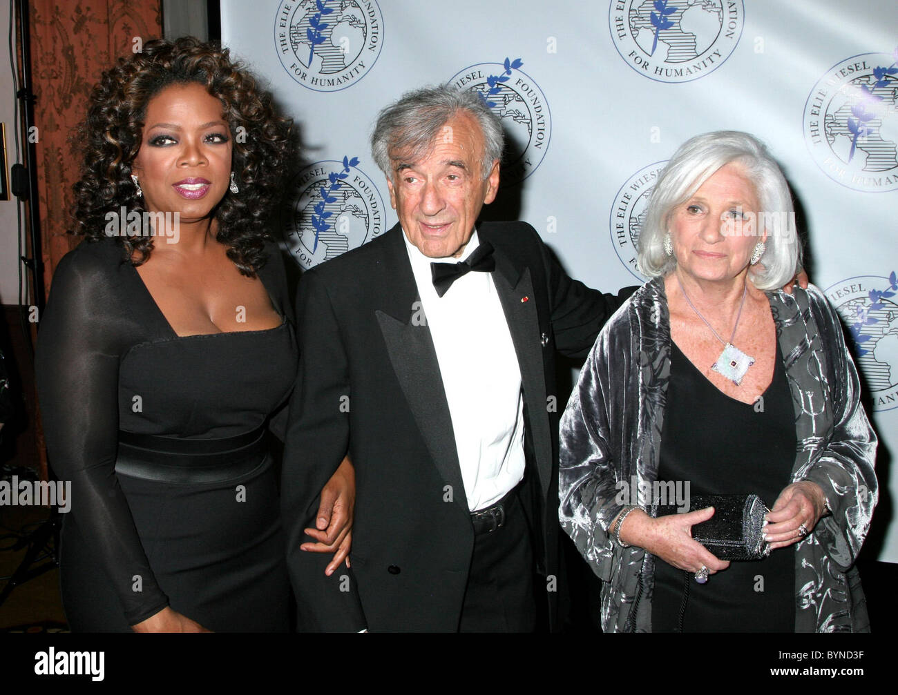 Oprah Winfrey und Elie Wiesel Elie Wiesel Stiftung für Menschlichkeit ...