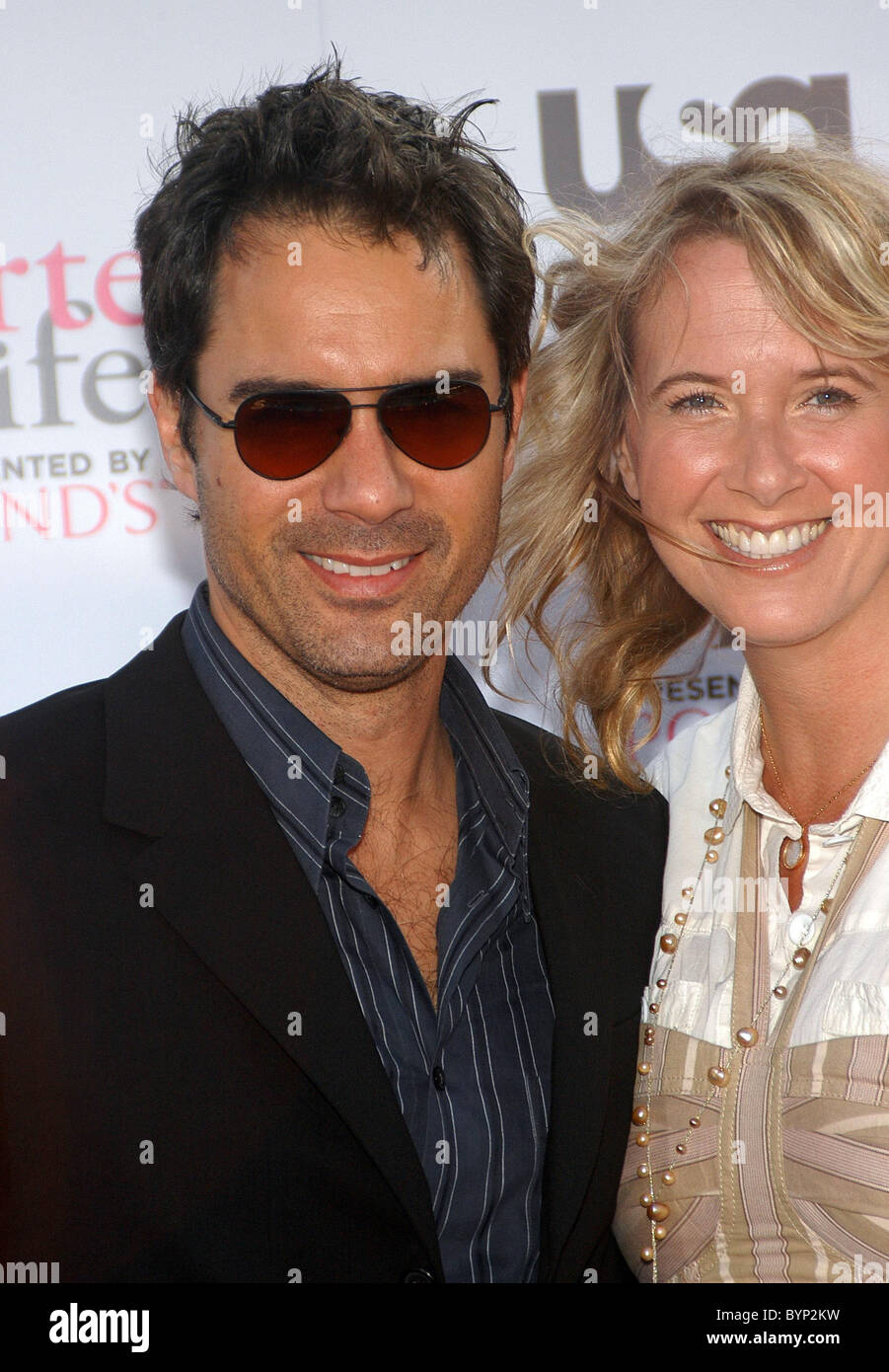 Eric mccormack and wife -Fotos und -Bildmaterial in hoher Auflösung – Alamy