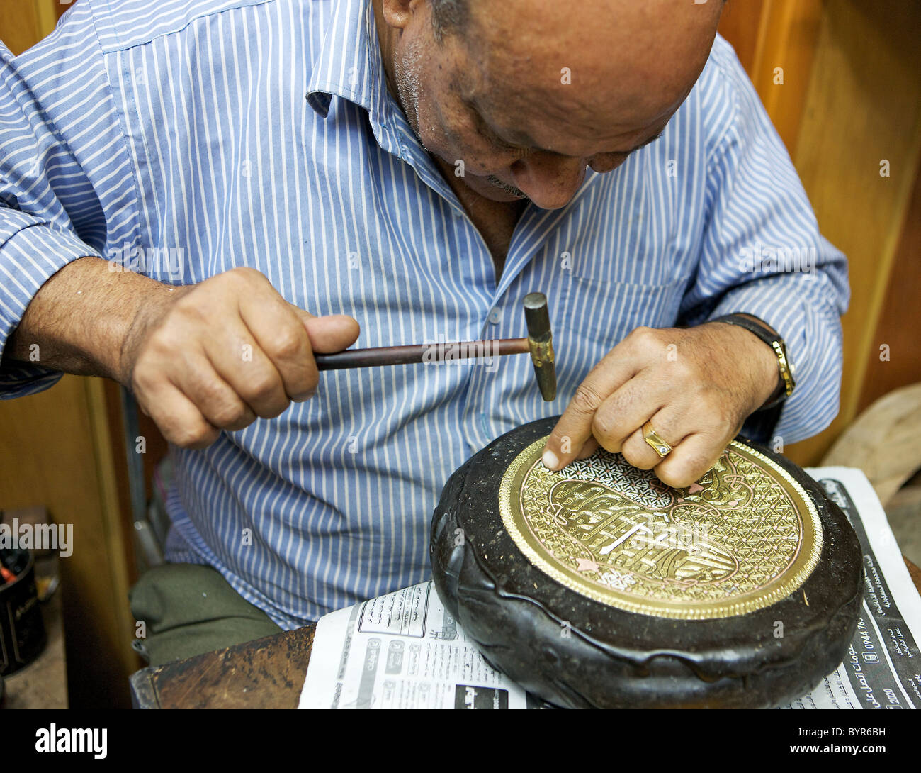 Traditionelle Handwerker bei der Arbeit im Souk von Damaskus, Syrien ...