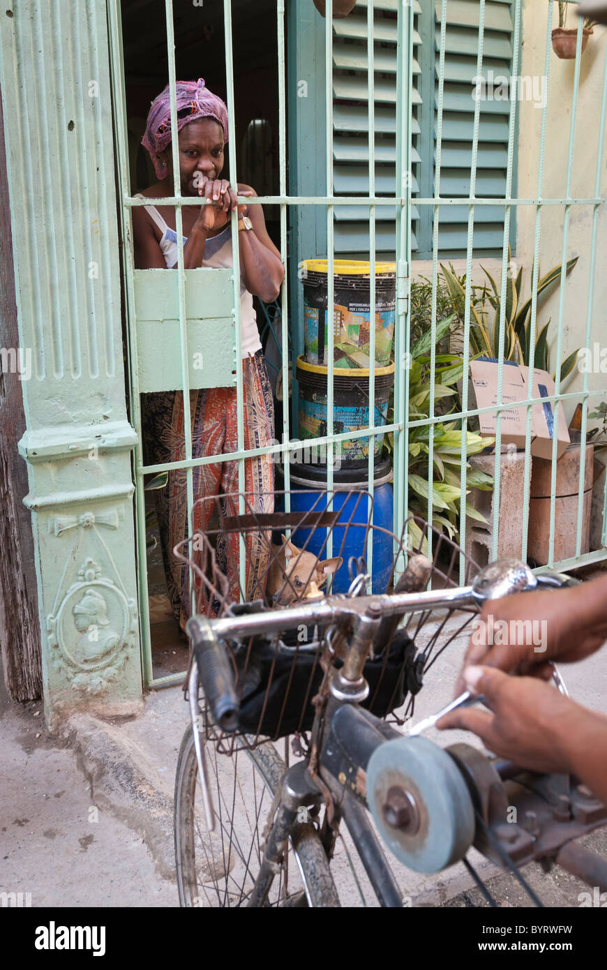A Knife Grinder Stockfotos und -bilder Kaufen - Alamy