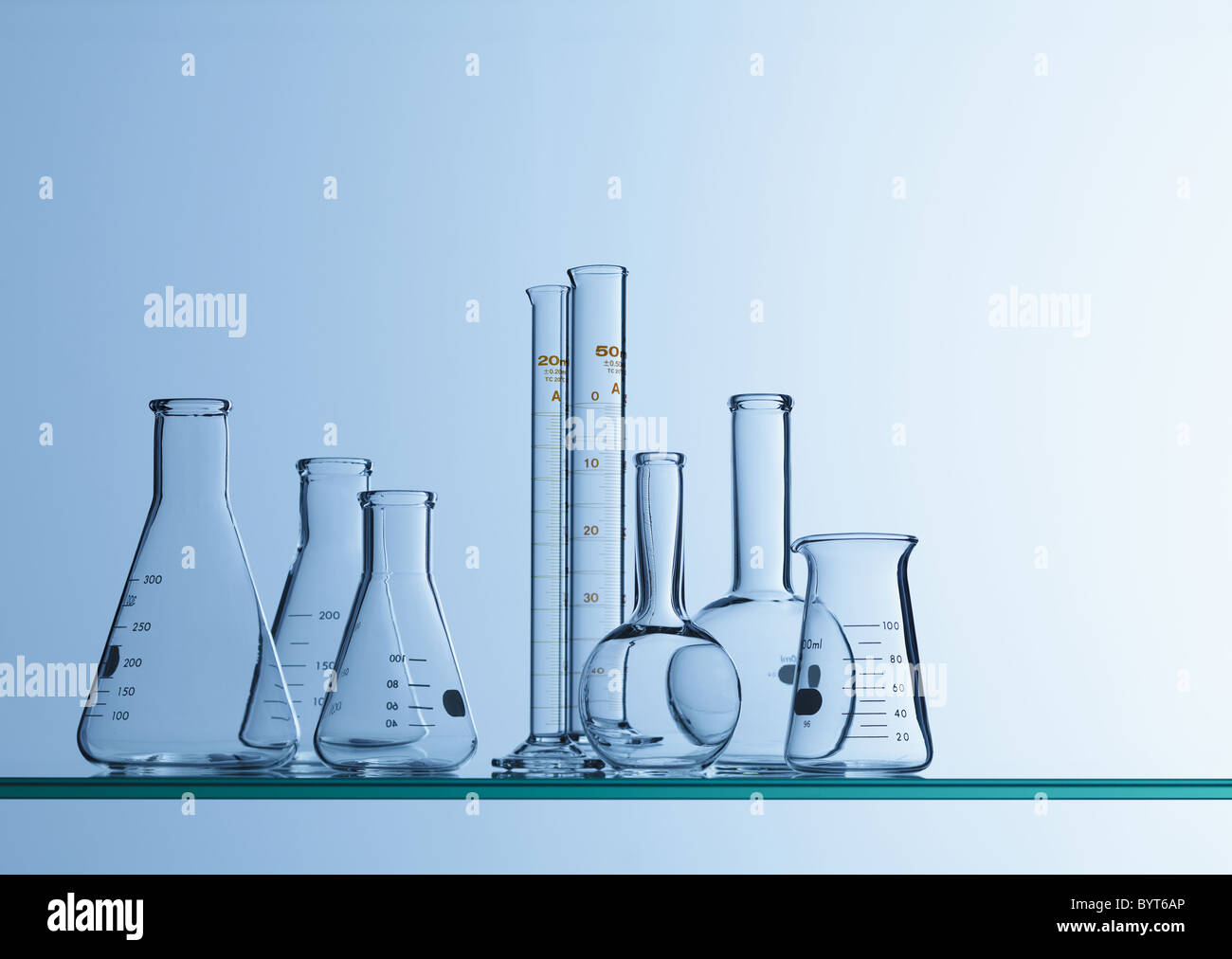 Laboratory instrumentation -Fotos und -Bildmaterial in hoher Auflösung ...