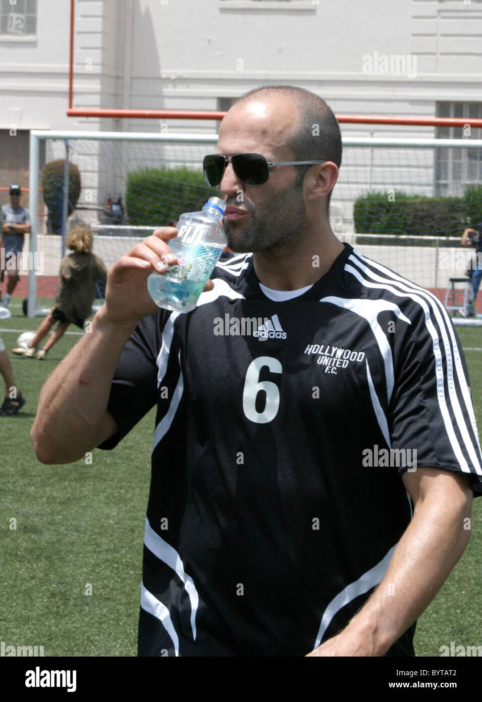 Jason Statham "Fußball für die Überlebenden" Promi-Fußballspiel ...