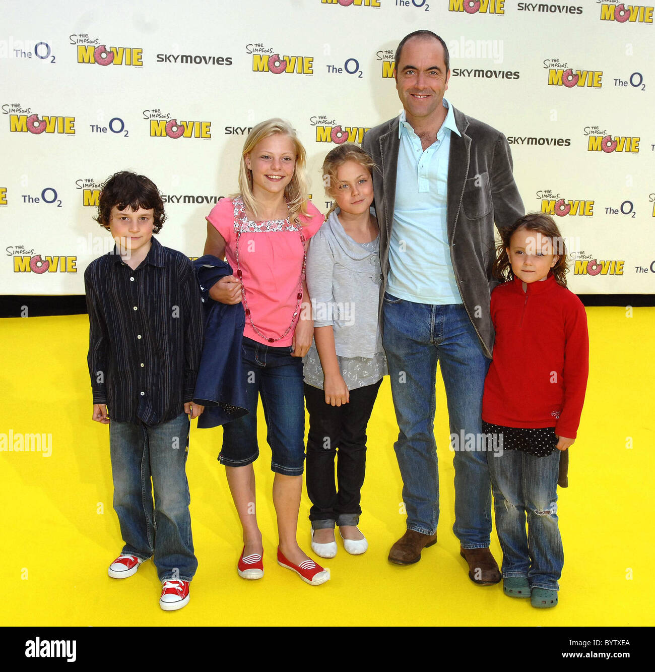 James nesbit -Fotos und -Bildmaterial in hoher Auflösung – Alamy