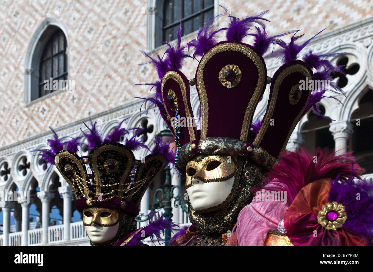 Venedig karneval masken -Fotos und -Bildmaterial in hoher Auflösung – Alamy