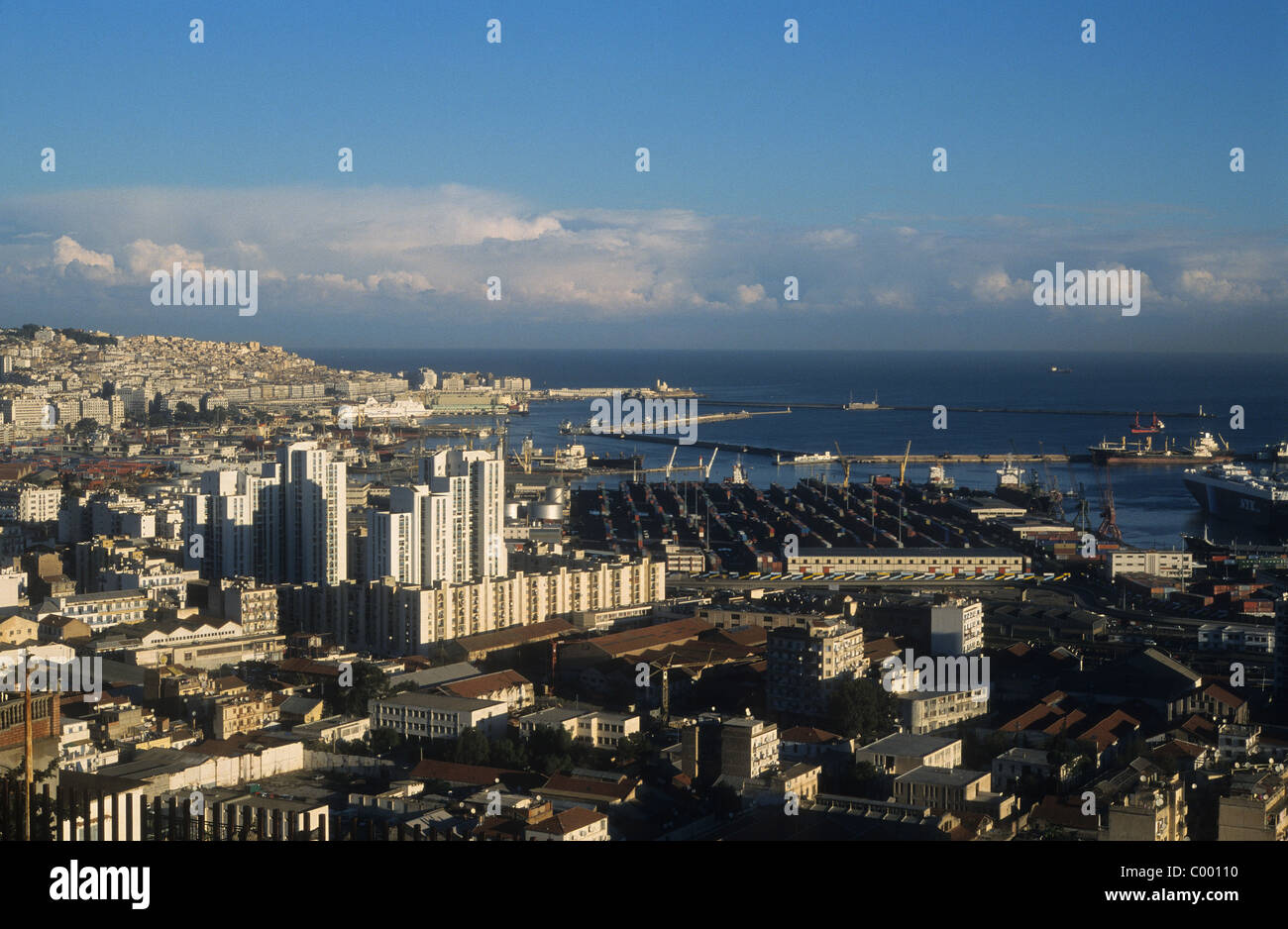 Alger la blanche -Fotos und -Bildmaterial in hoher Auflösung – Alamy