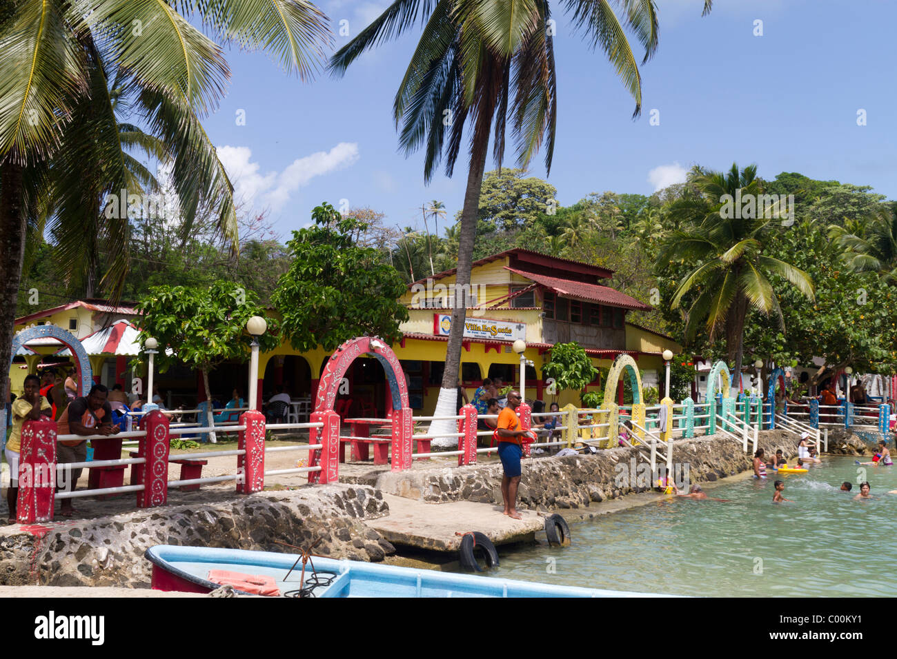 Isla grande colon panama -Fotos und -Bildmaterial in hoher Auflösung ...