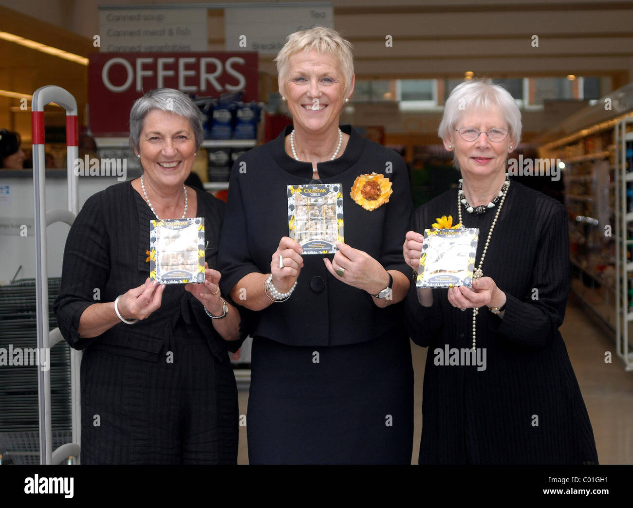 Förderung von Angela Baker, Tricia Stewart und Beryl Bamforth original ...