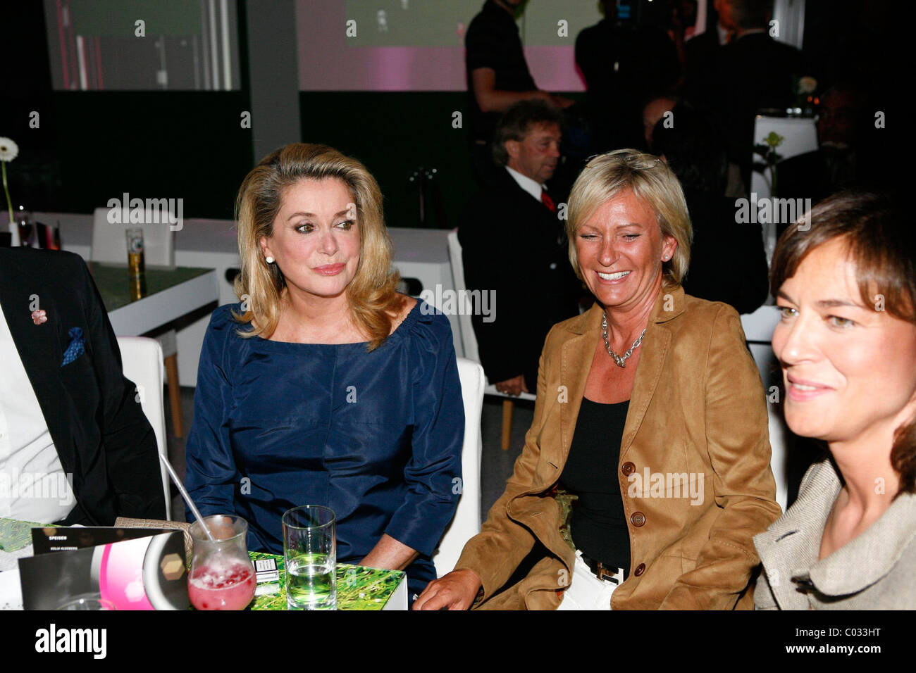 Catherine Deneuve, Sabine Christiansen, Maybrit Illner T-Com "Welcome ...
