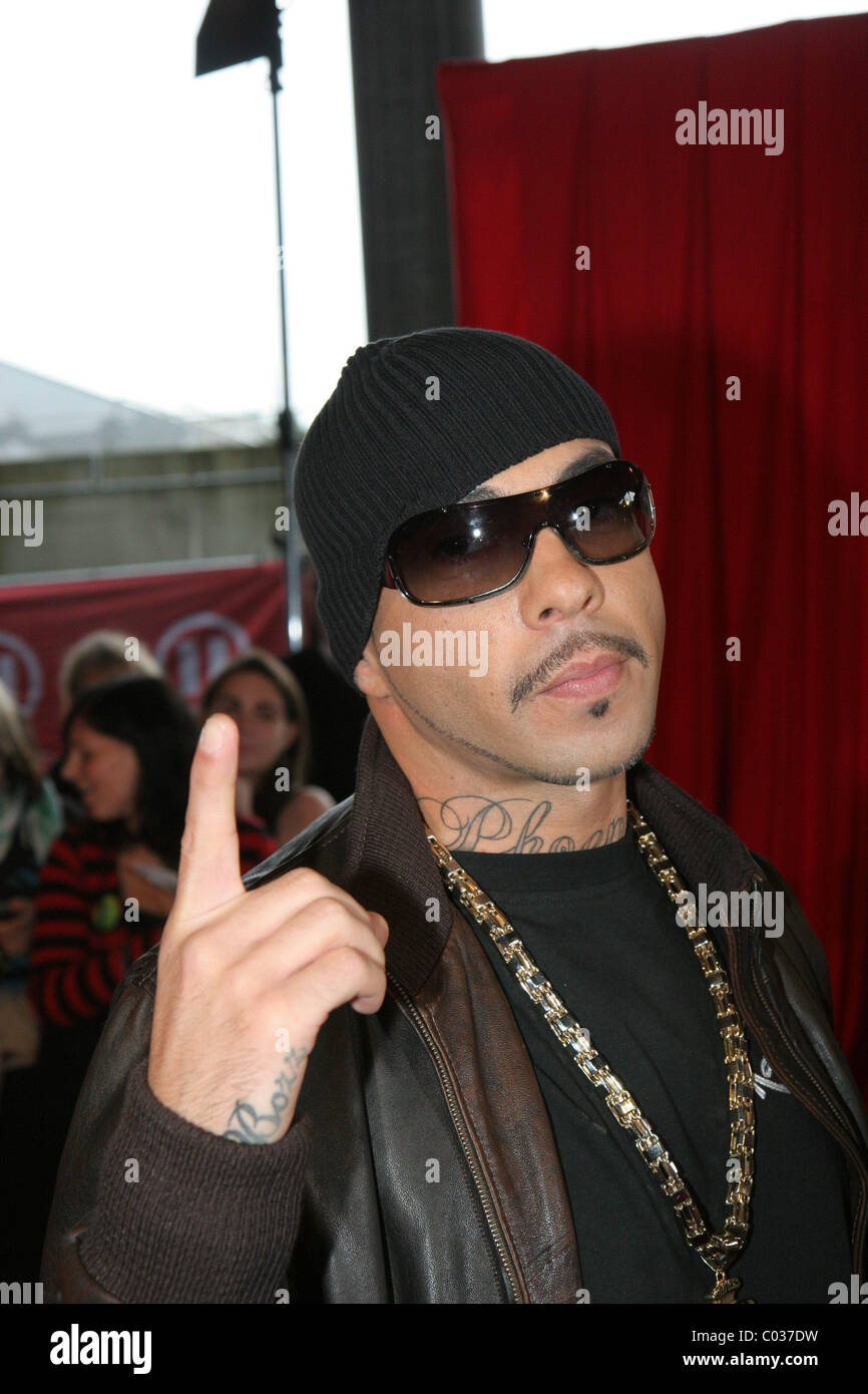 The Dome 43 Azad roten Teppich Ankünfte am Color Line Arena Hamburg ...