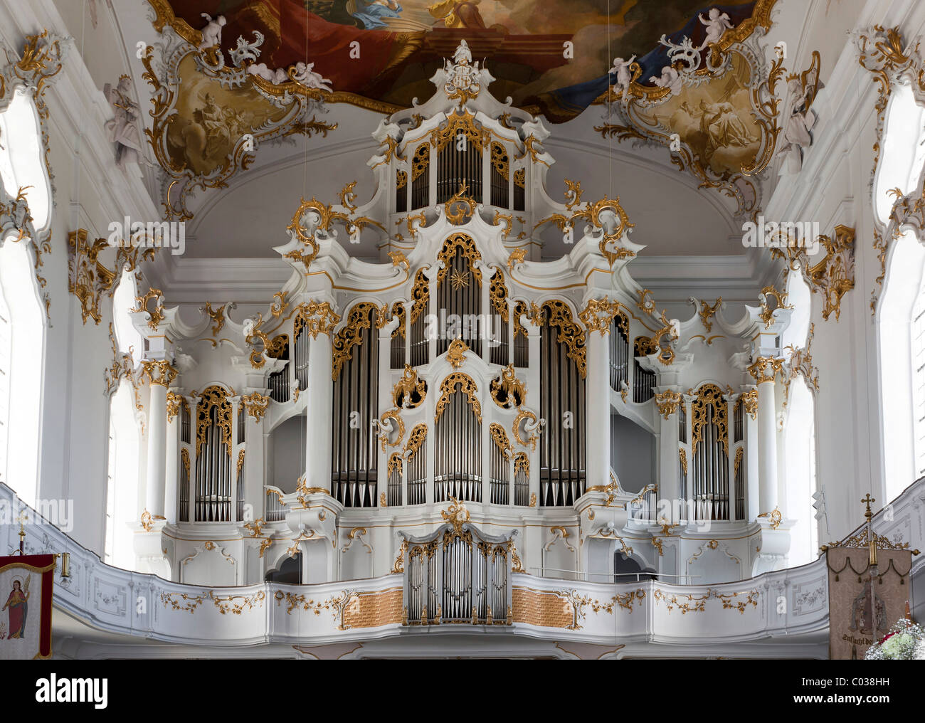Orgel in der abteikirche -Fotos und -Bildmaterial in hoher Auflösung ...
