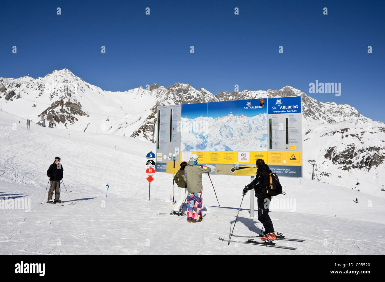 Skipiste karte -Fotos und -Bildmaterial in hoher Auflösung – Alamy