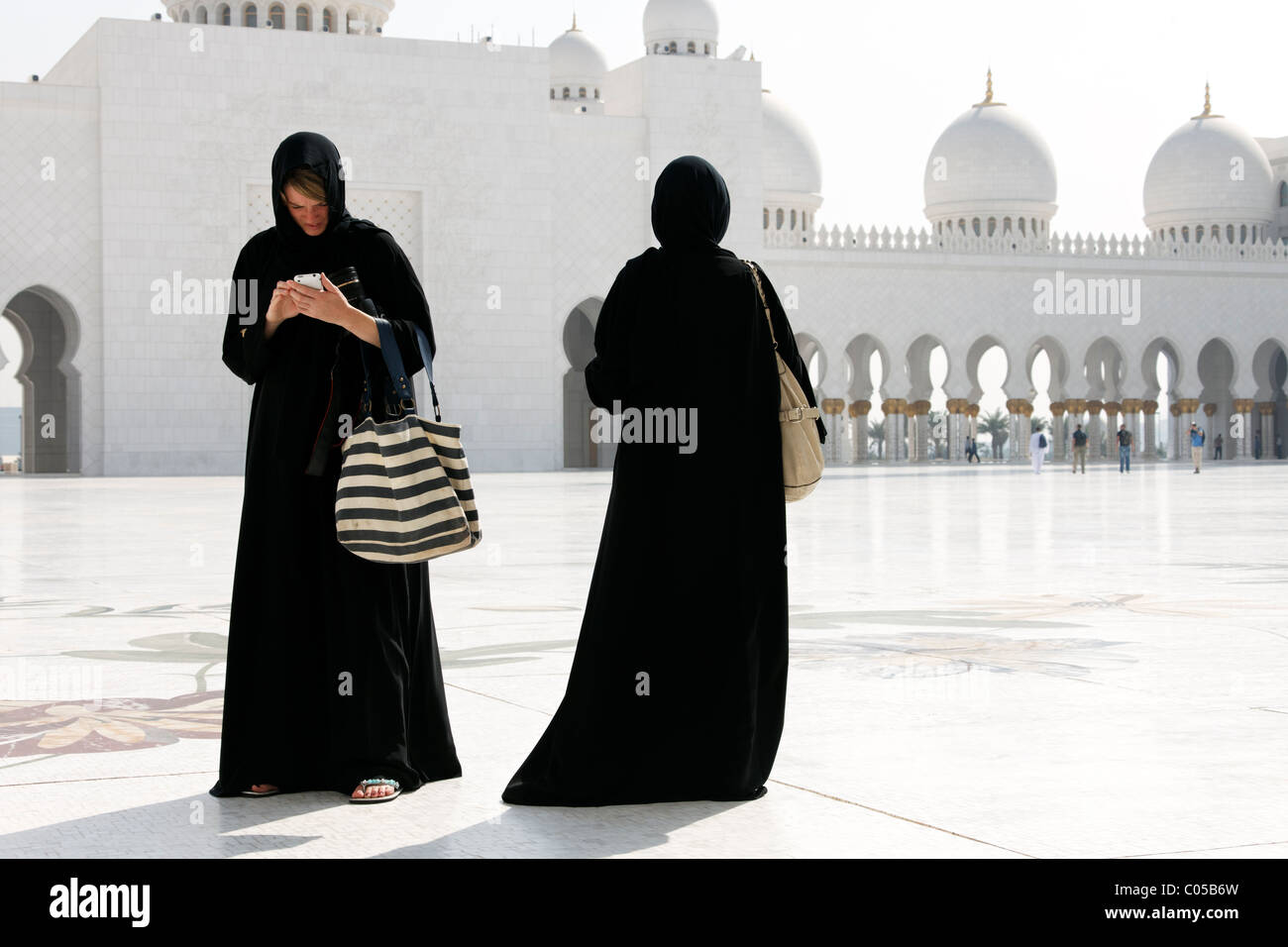 Moscheen in abu dhabi Stockfotos und -bilder Kaufen - Alamy