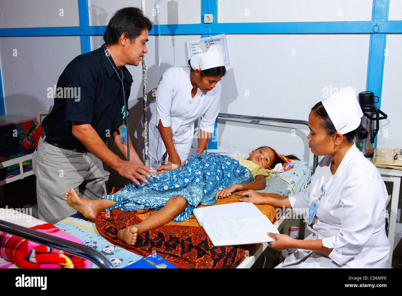 Hospital bed -Fotos und -Bildmaterial in hoher Auflösung - Seite 2 - Alamy