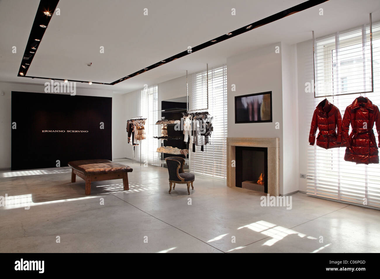 Trendiger showroom -Fotos und -Bildmaterial in hoher Auflösung – Alamy