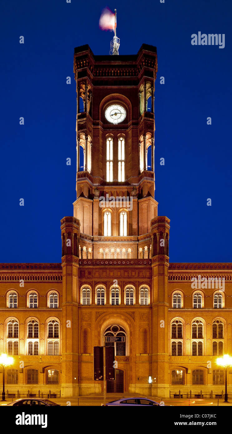 Das rote rathaus -Fotos und -Bildmaterial in hoher Auflösung – Alamy