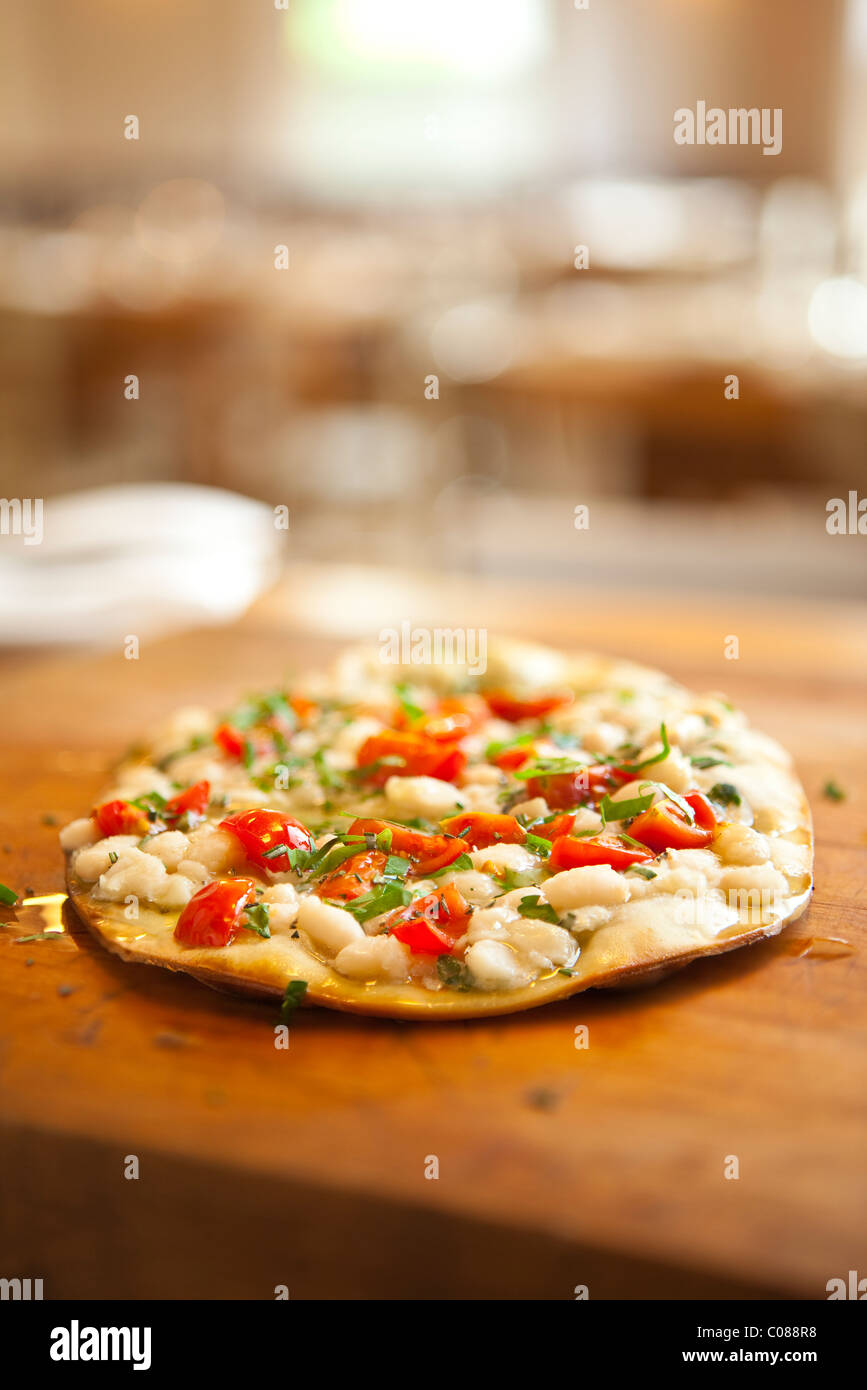 Dünne und knusprige Kruste Pizza mit vorbereitet von Gianni Scappin ...