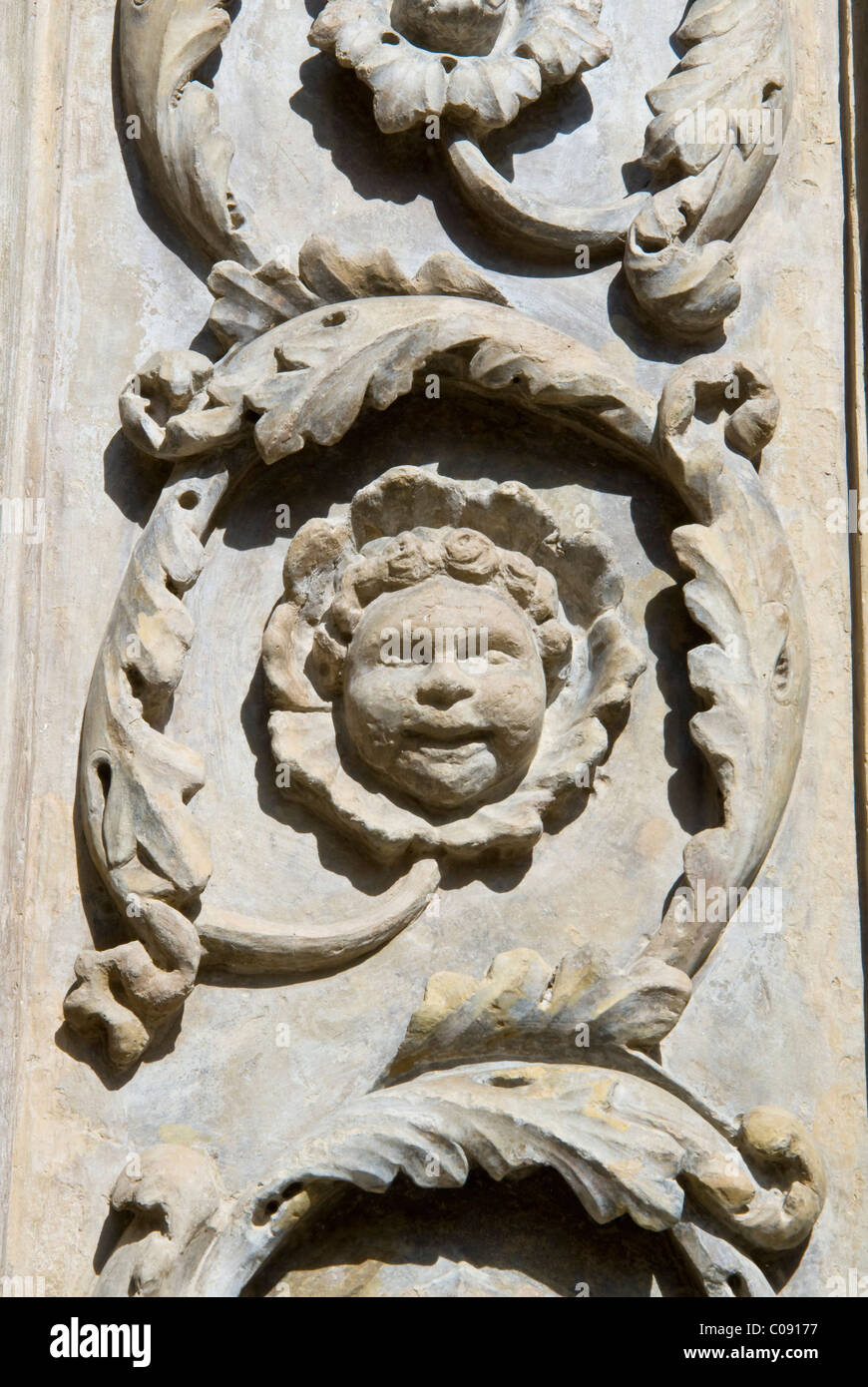 Hoch relief -Fotos und -Bildmaterial in hoher Auflösung – Alamy