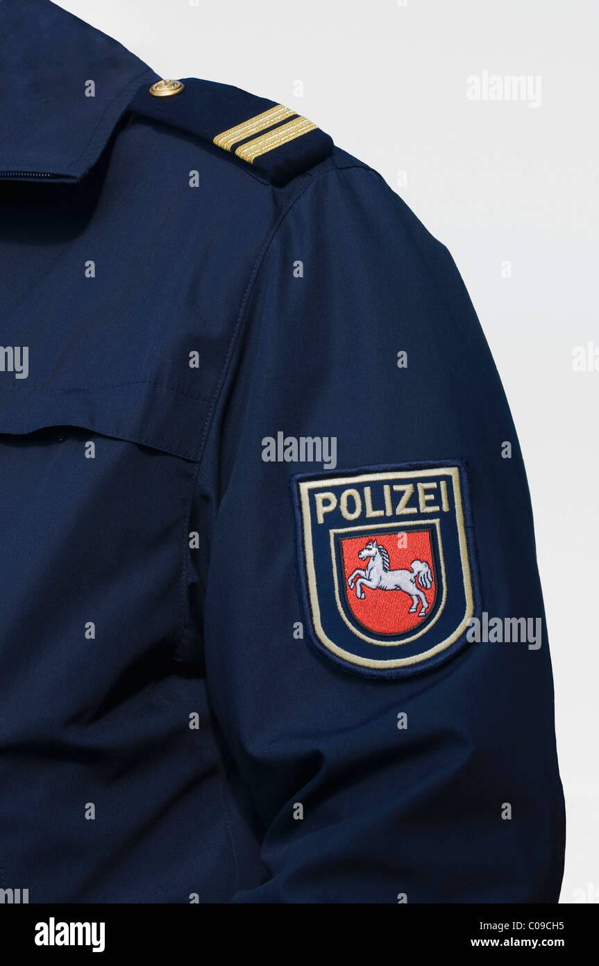 Polizei zeigt waffen -Fotos und -Bildmaterial in hoher Auflösung – Alamy