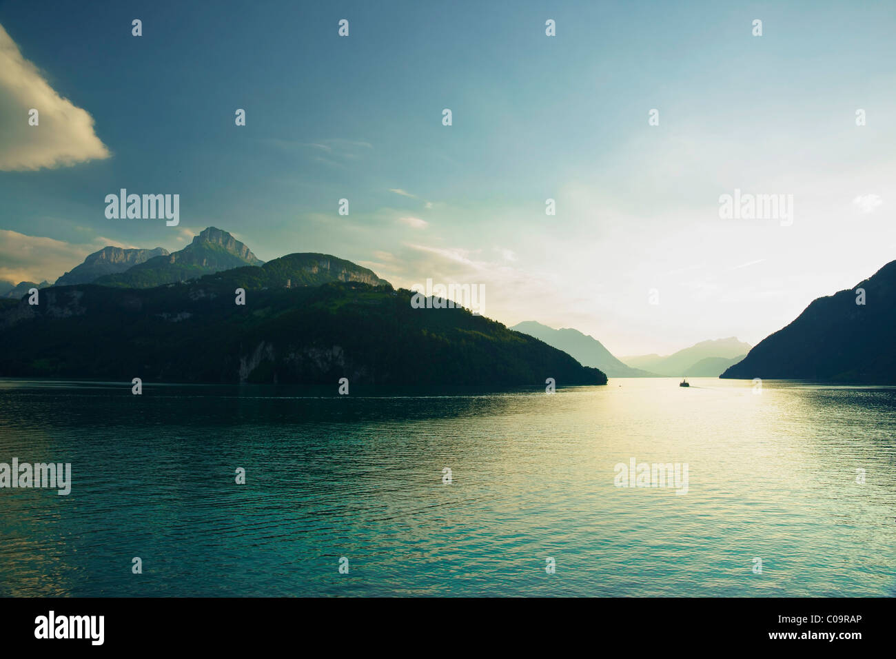 Brunnen see luzern -Fotos und -Bildmaterial in hoher Auflösung – Alamy