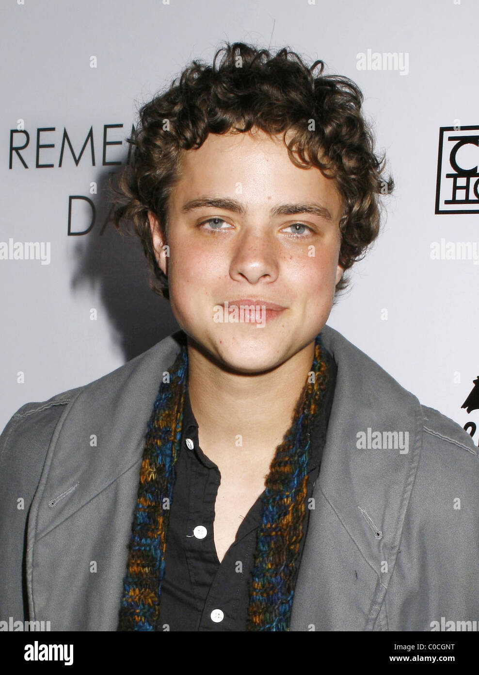 Douglas smith los angeles premiere -Fotos und -Bildmaterial in hoher ...