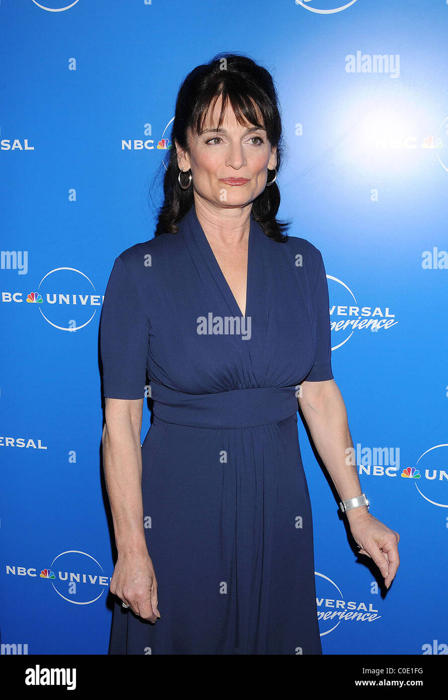 Cristine rose -Fotos und -Bildmaterial in hoher Auflösung – Alamy