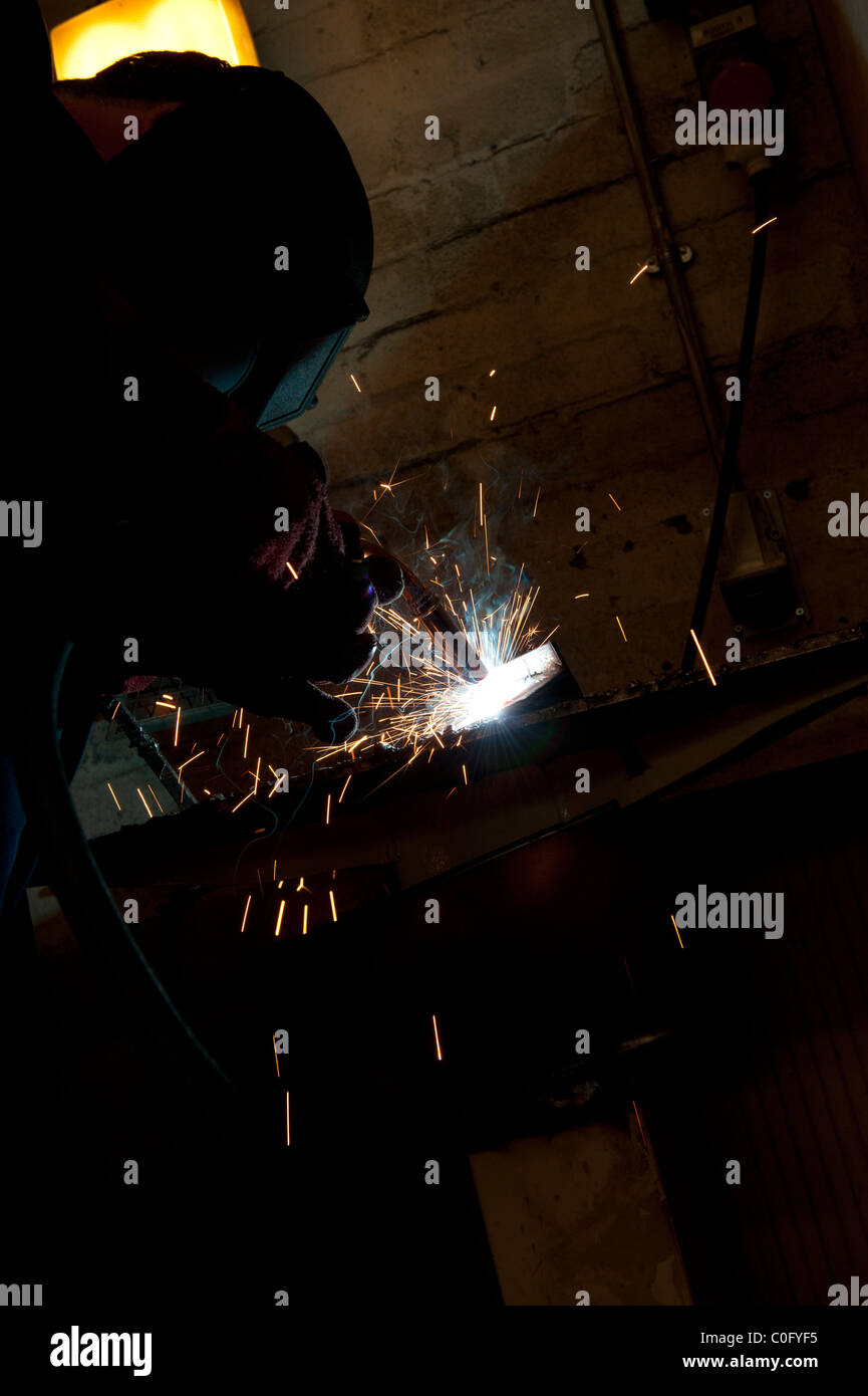Metal inert gas welding -Fotos und -Bildmaterial in hoher Auflösung – Alamy