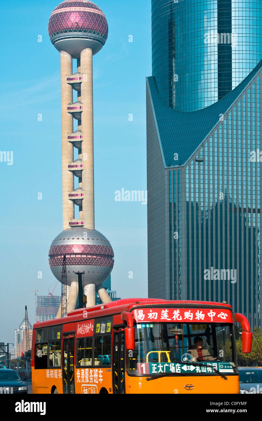 Shanghai Bus Stockfotos und -bilder Kaufen - Alamy