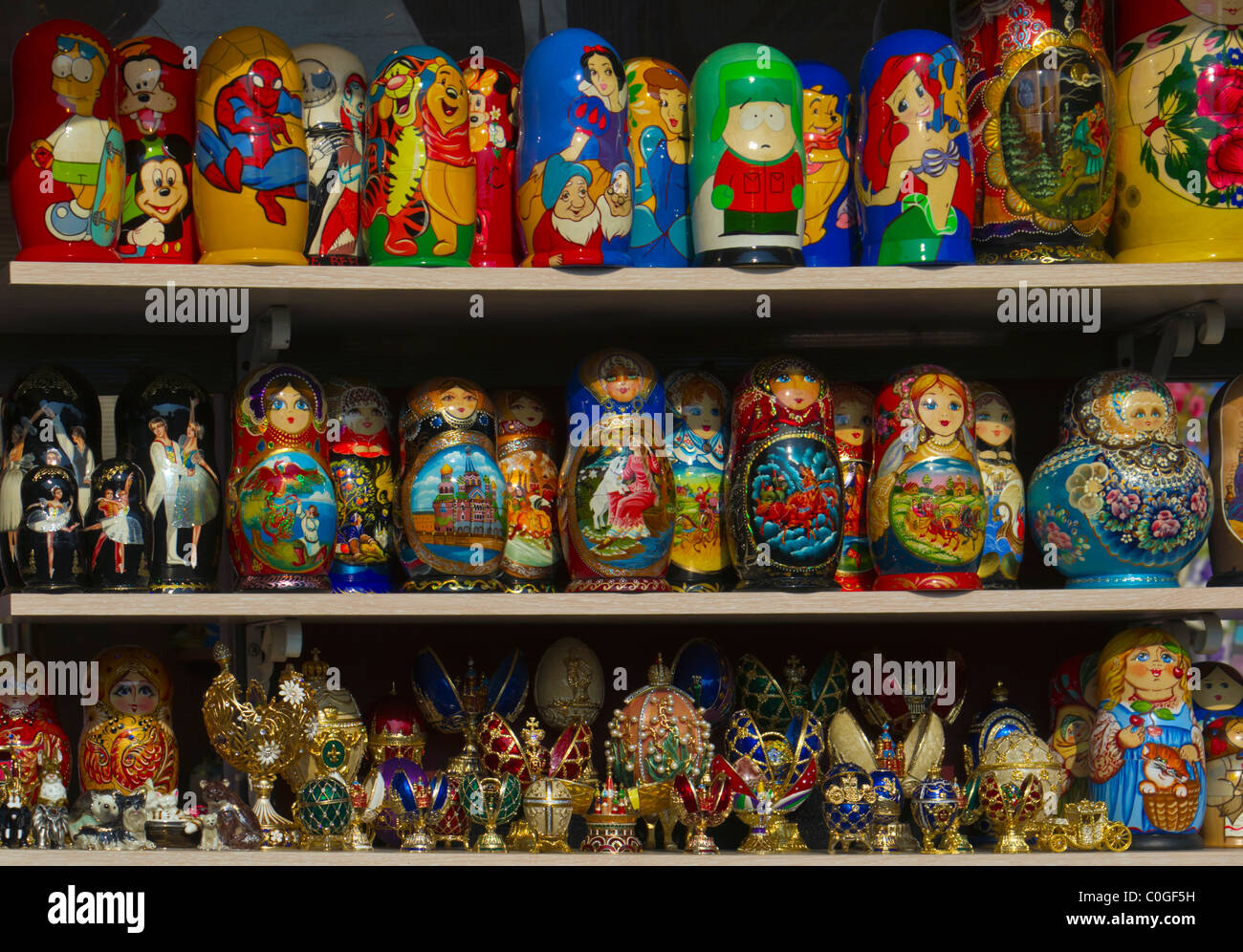 Russian souvenirs -Fotos und -Bildmaterial in hoher Auflösung – Alamy